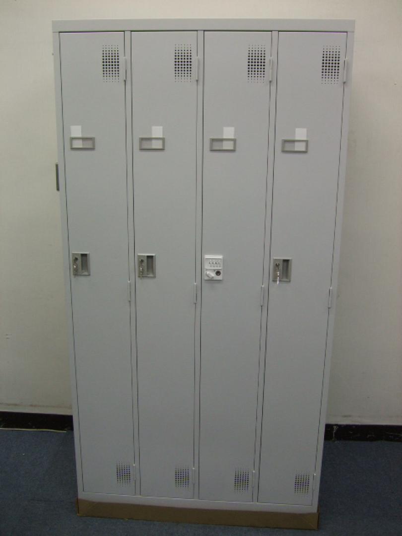 【新古品】TLKロッカー TLK-S6 豊国工業 4人用更衣ロッカー 125923 - 中古オフィス家具ならオフィスバスターズ