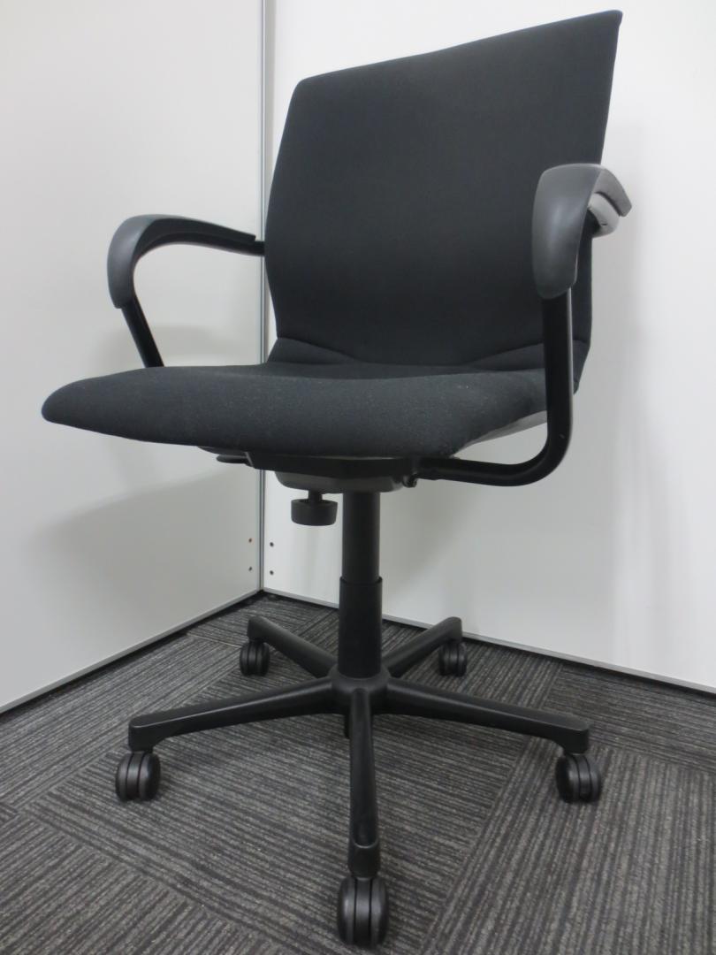 【中古】プロテジェチェア 4331223 Steelcase/スチールケース 肘付ハイバックチェア 204313 - 中古オフィス家具なら ...