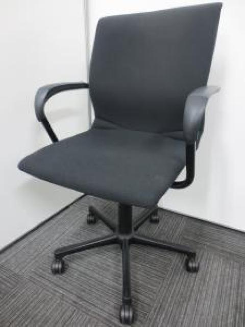 【中古】 4331223 Steelcase/スチールケース 肘付ハイバックチェア 207064 - 中古オフィス家具ならオフィスバスターズ