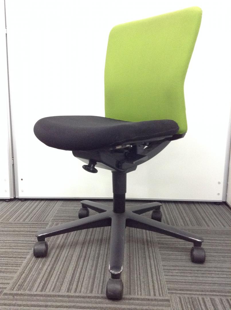 【中古】ルディオチェア LA-10SC ウチダ/UCHIDA 肘無ローバックチェア 215210 - 中古オフィス家具ならオフィスバスターズ