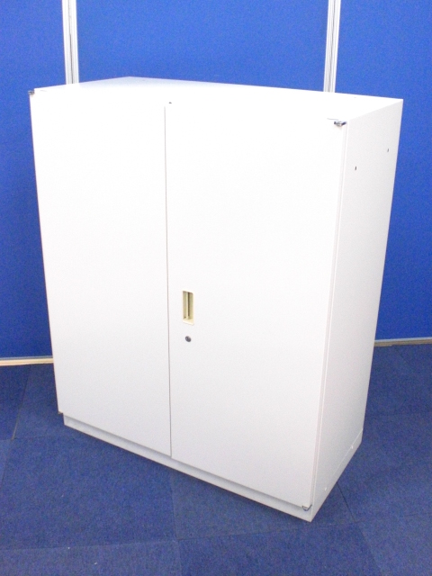 【中古】シンライン HTM-109HSS-W9 イトーキ/ITOKI ローキャビネット／両開き 218276 - 中古オフィス家具ならオフィスバスターズ
