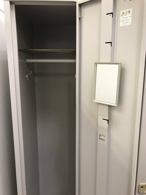 【中古】L型 HDL-0931SS-WE イトーキ/ITOKI 3人用更衣ロッカー 268985 - 中古オフィス家具ならオフィスバスターズ