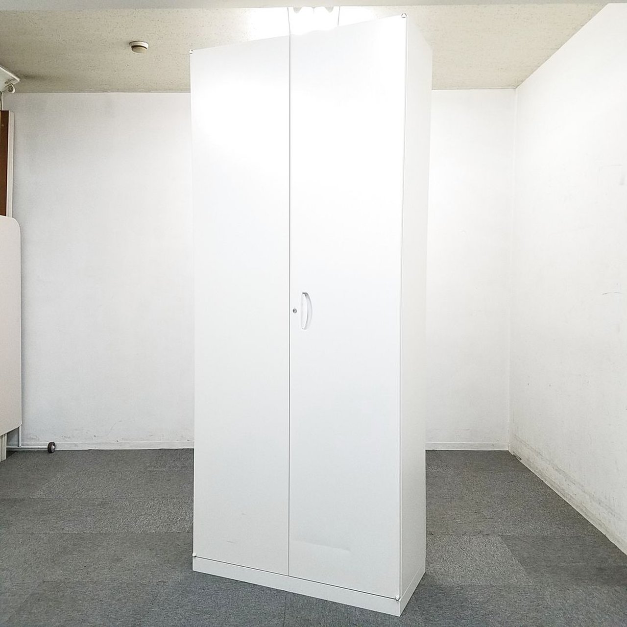 【中古】 RW4-21H 生興 ローキャビネット／両開き 309944 - 中古オフィス家具ならオフィスバスターズ