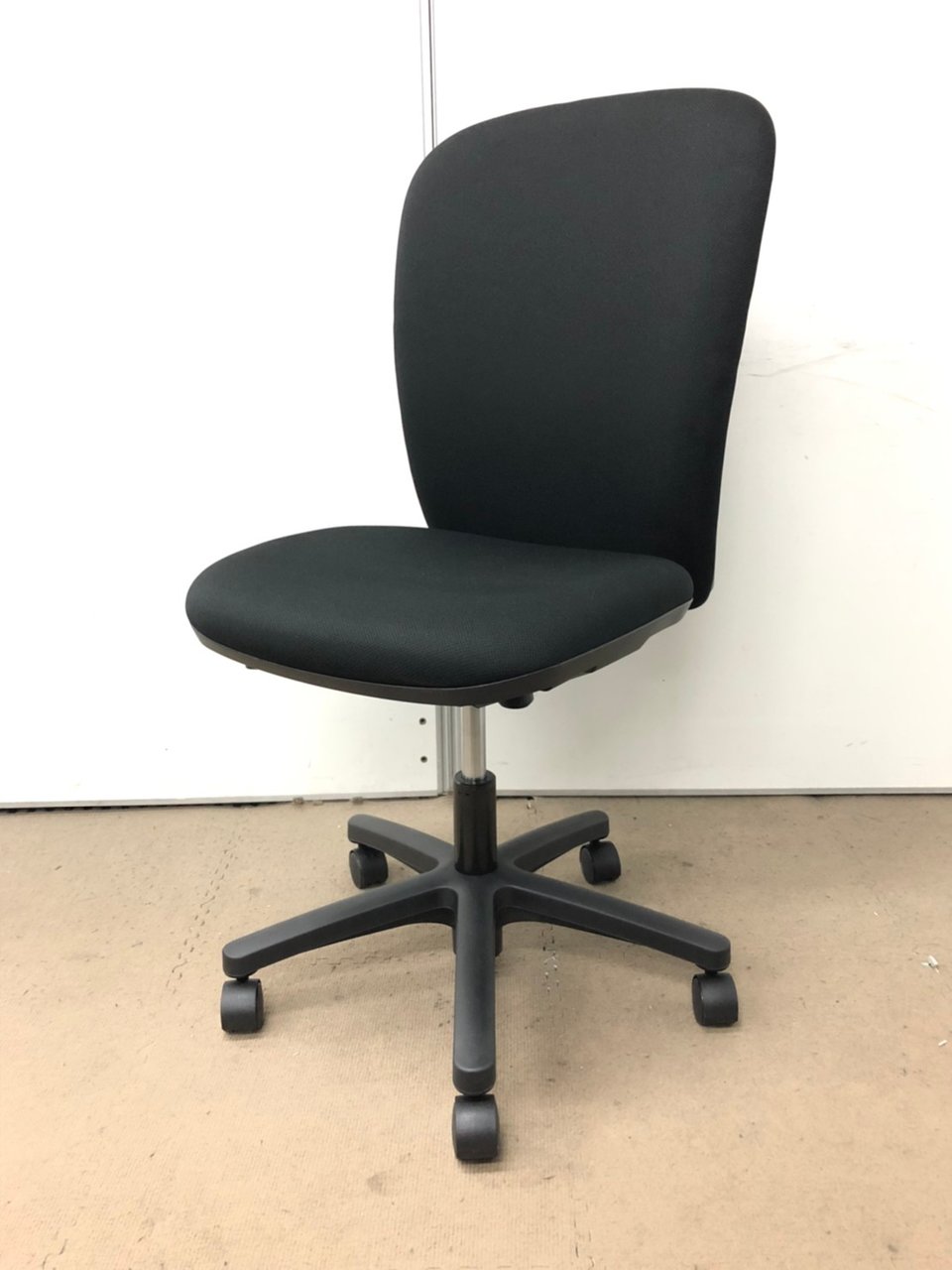 【中古】リエットチェア KT-330PG-T1T1 イトーキ/ITOKI 肘無ハイバックチェア 314087 - 中古オフィス家具ならオフィスバスターズ