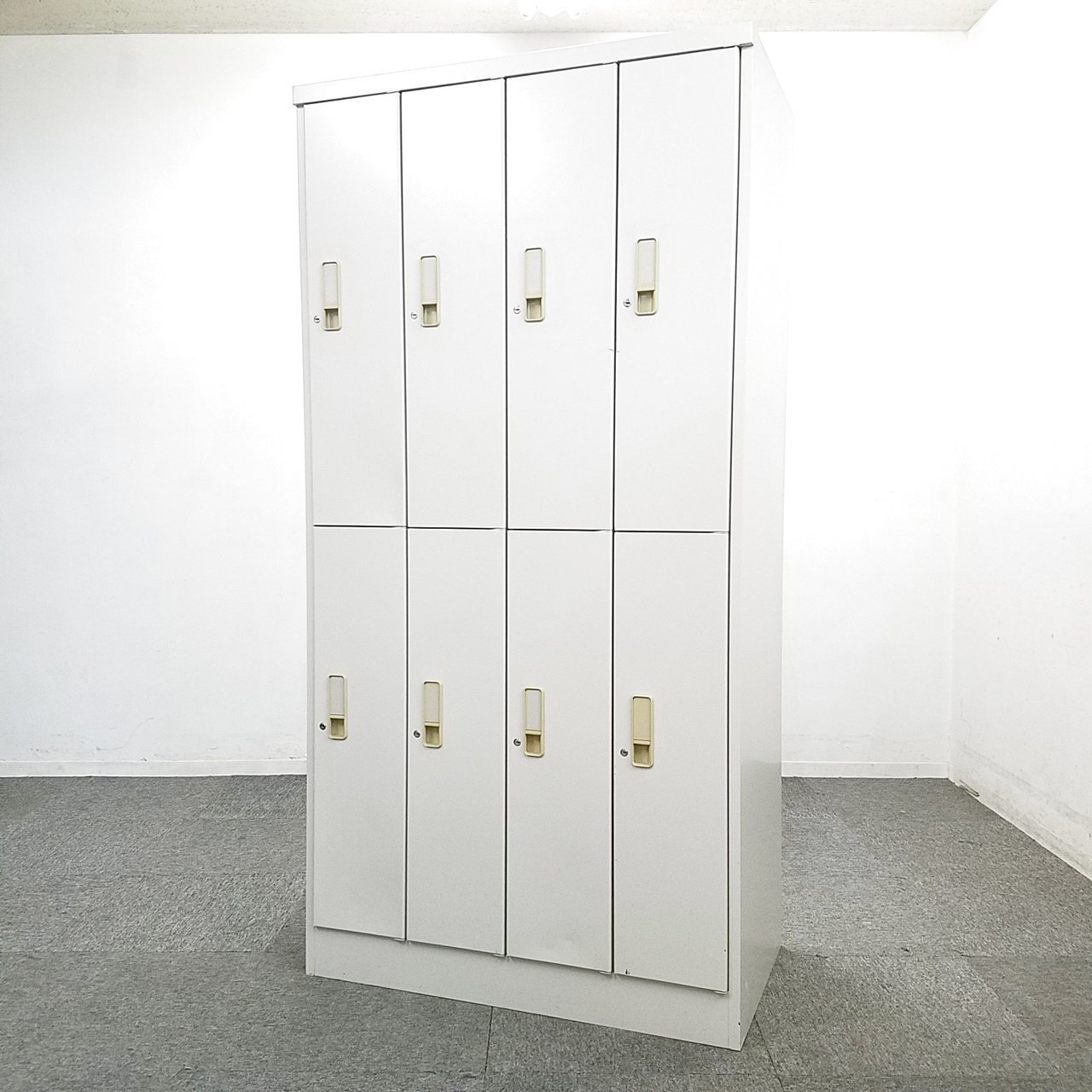 【中古】 イトーキ/ITOKI 8人用更衣ロッカー 326501 - 中古オフィス家具ならオフィスバスターズ