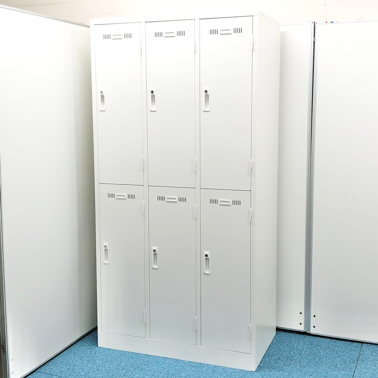 【新古品】SLKロッカー SLKW-6 生興 6人用更衣ロッカー 334328 - 中古オフィス家具ならオフィスバスターズ