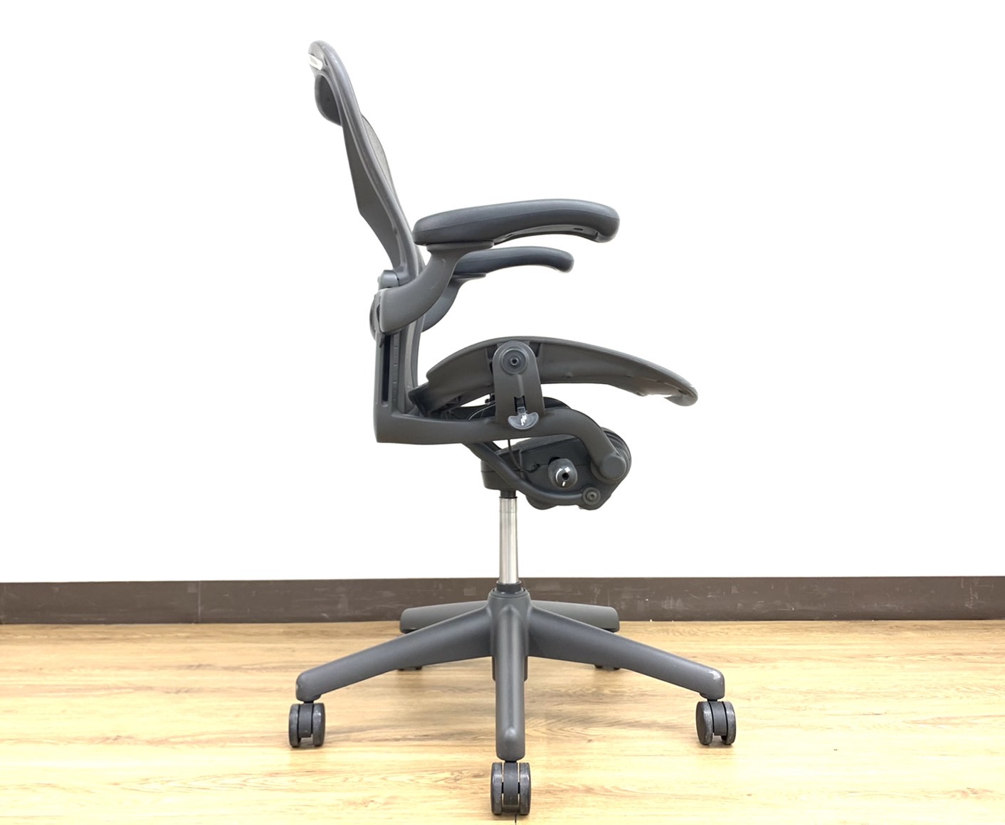 【中古】アーロンチェア（ランバー フル装備） AE113AWB Herman Miller/ハーマンミラー 肘付ハイバックチェア 362949 ...