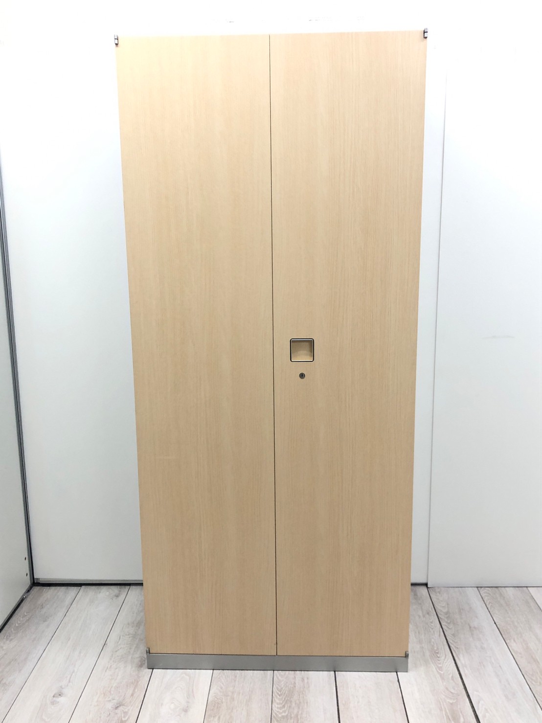 【中古】レクトラインロッカー 4T317Y ZB41 オカムラ/okamura ロッカーその他 377229 - 中古オフィス家具ならオフィスバスターズ