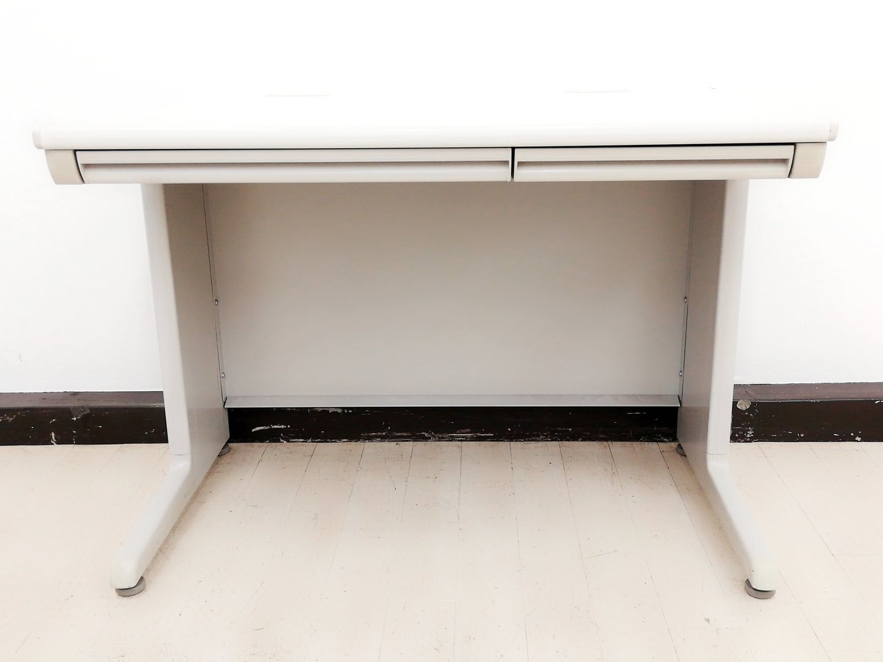 【中古】SD-Vシリーズ オカムラ/okamura 平机 378947 - 中古オフィス家具ならオフィスバスターズ