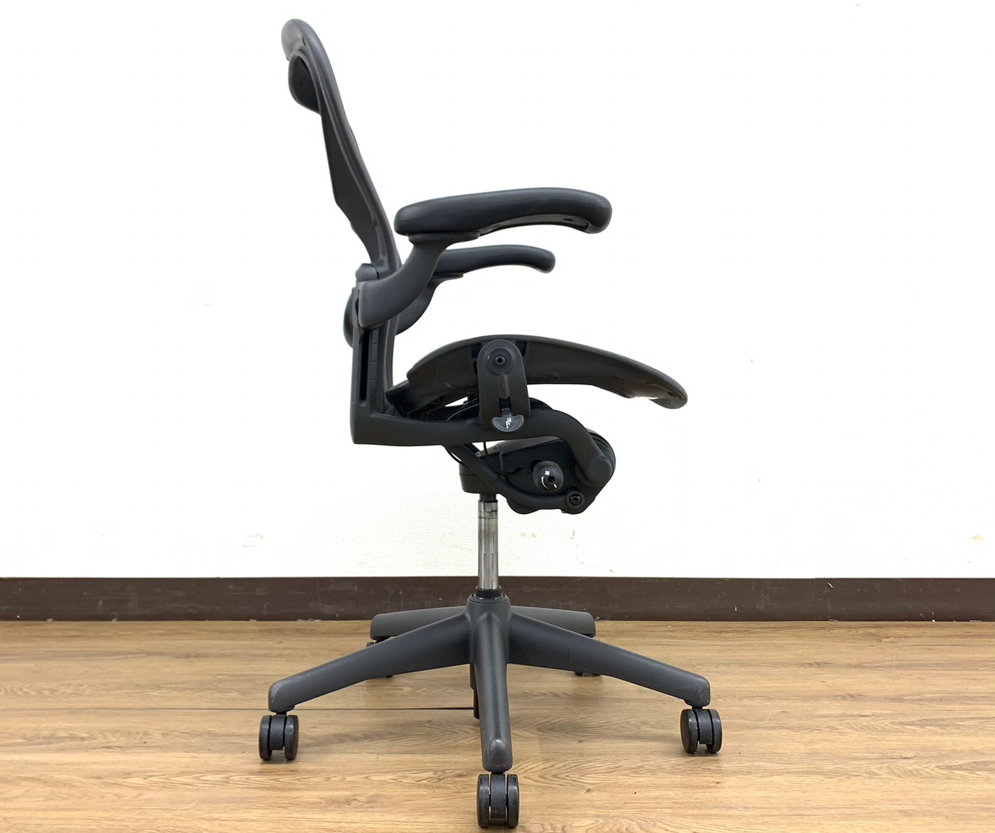 【中古】アーロンチェア（ランバー フル装備） AE113AWB-0005 Herman Miller/ハーマンミラー 肘付ハイバックチェア ...
