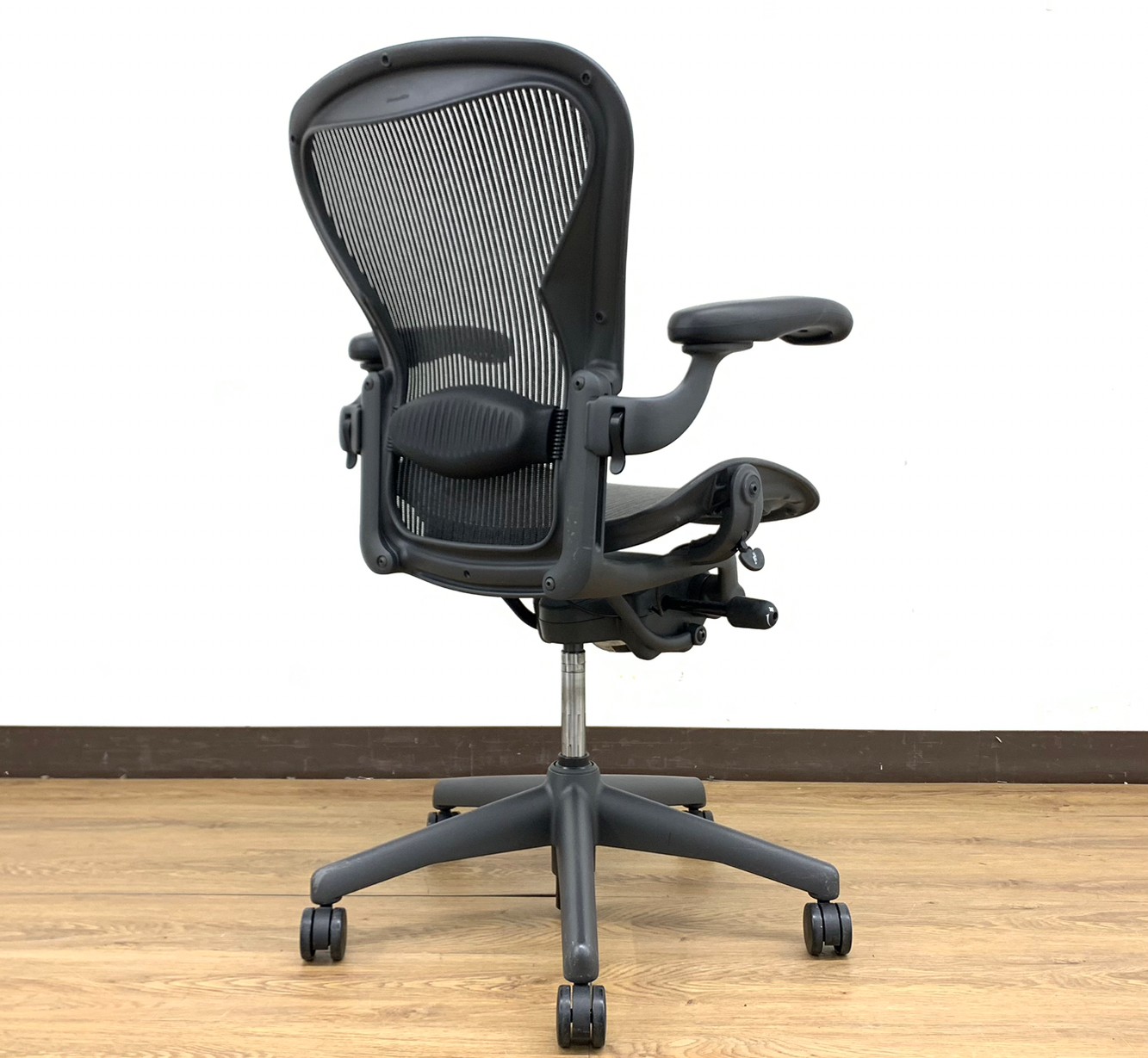 【中古】アーロンチェア（ランバー フル装備） AE113AWB-0005 Herman Miller/ハーマンミラー 肘付ハイバックチェア ...
