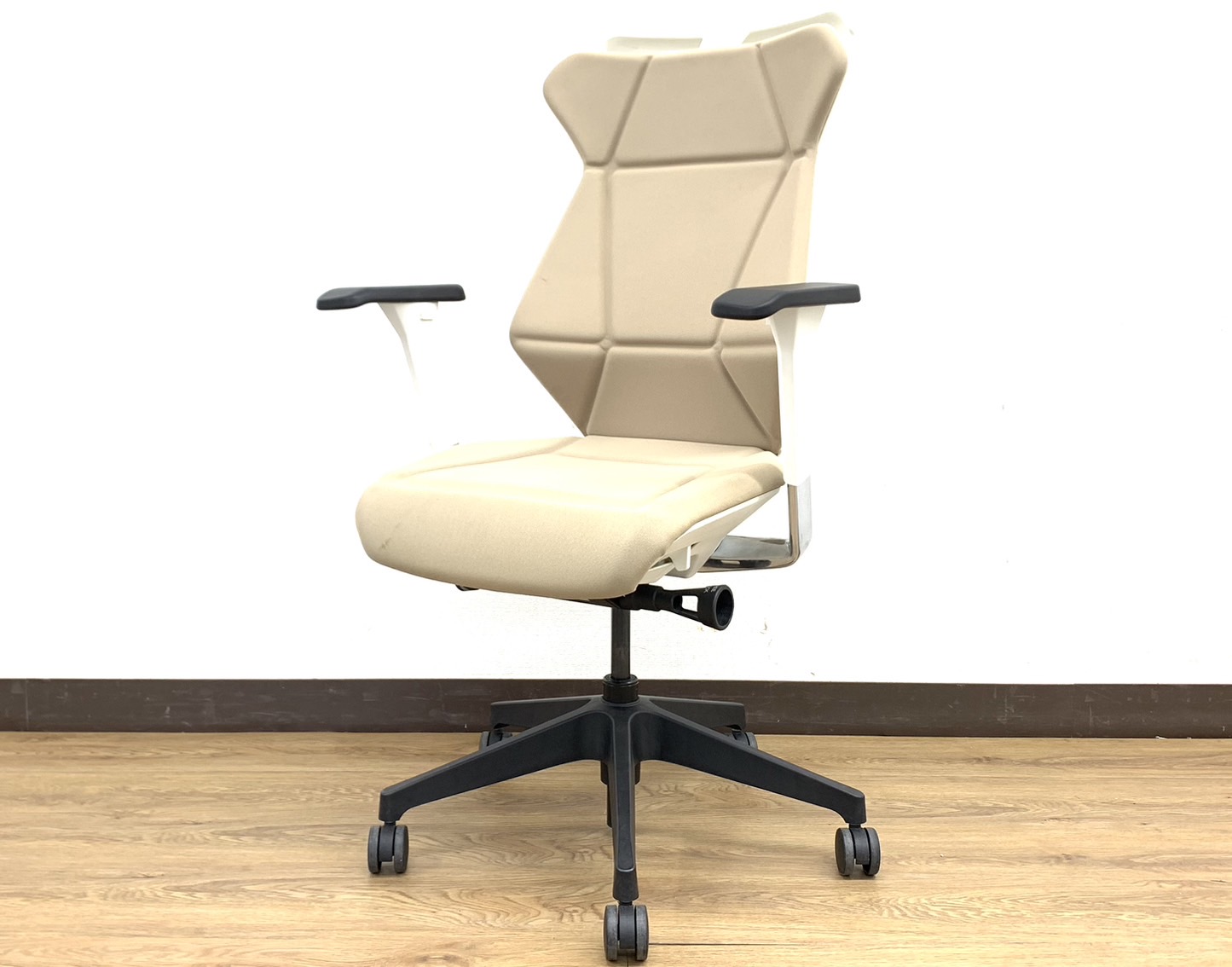 【中古】フリップフラップチェア KF-830GCH-TW Y3 イトーキ/ITOKI 肘付ハイバックチェア 385495 - 中古オフィス家具 ...