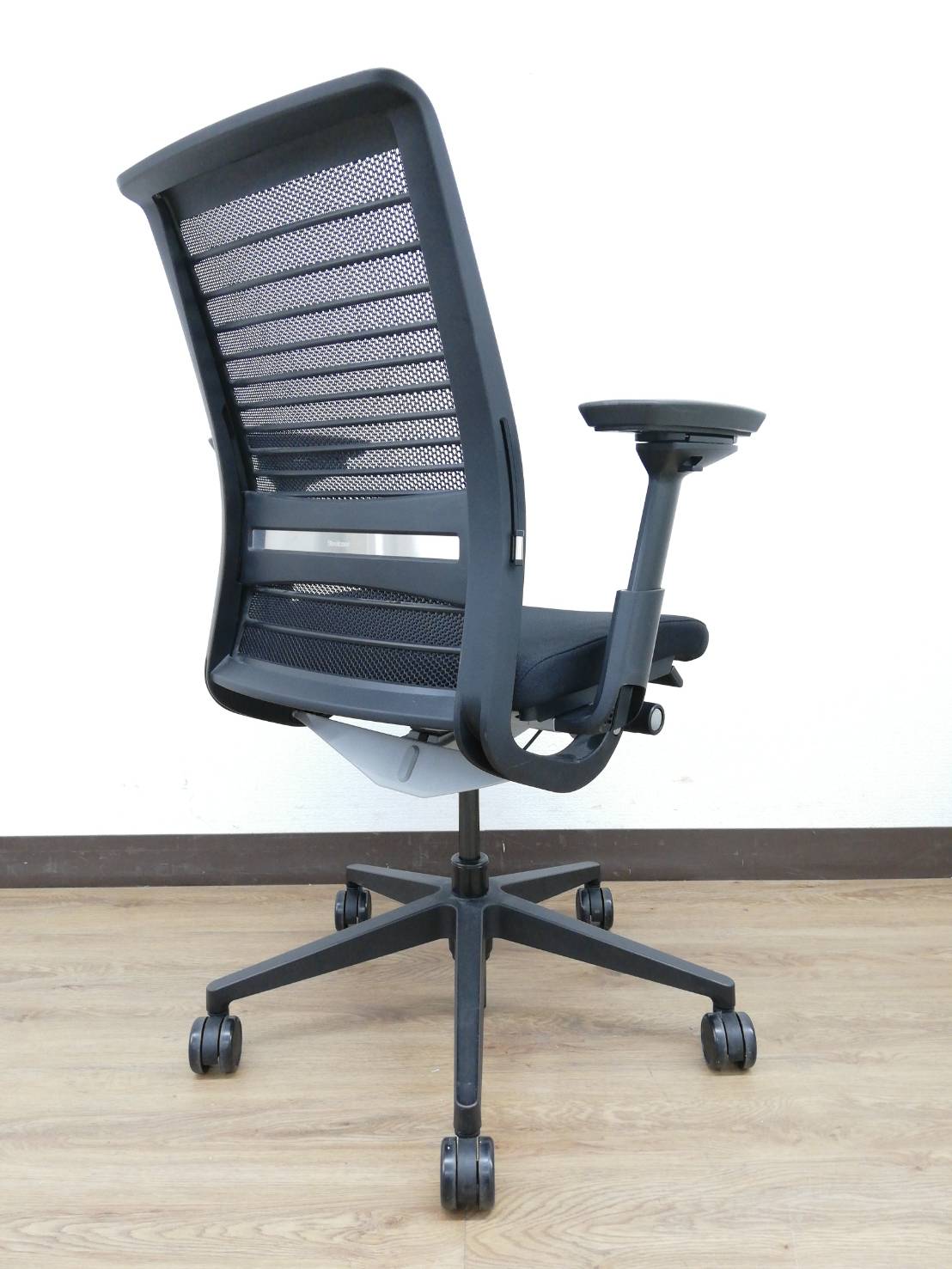 【中古】シンクチェア（2015年以降モデル） 465A300 Steelcase/スチールケース 肘付ハイバックチェア 386773 - 中古 ...