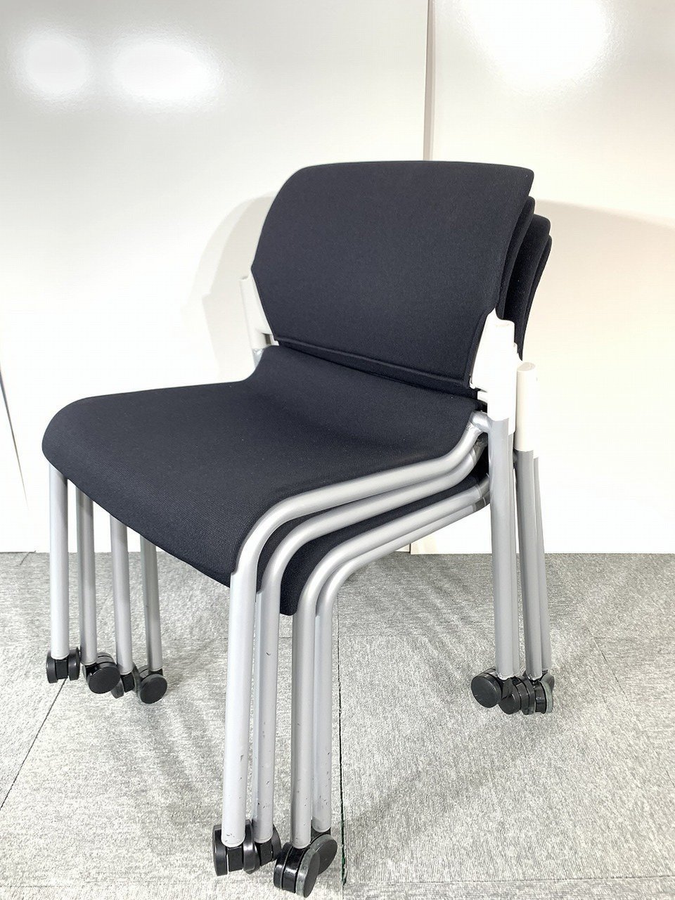 【中古】MF-270シリーズ MF-272P ウチダ/UCHIDA スタッキングチェア 389276 - 中古オフィス家具ならオフィスバスターズ