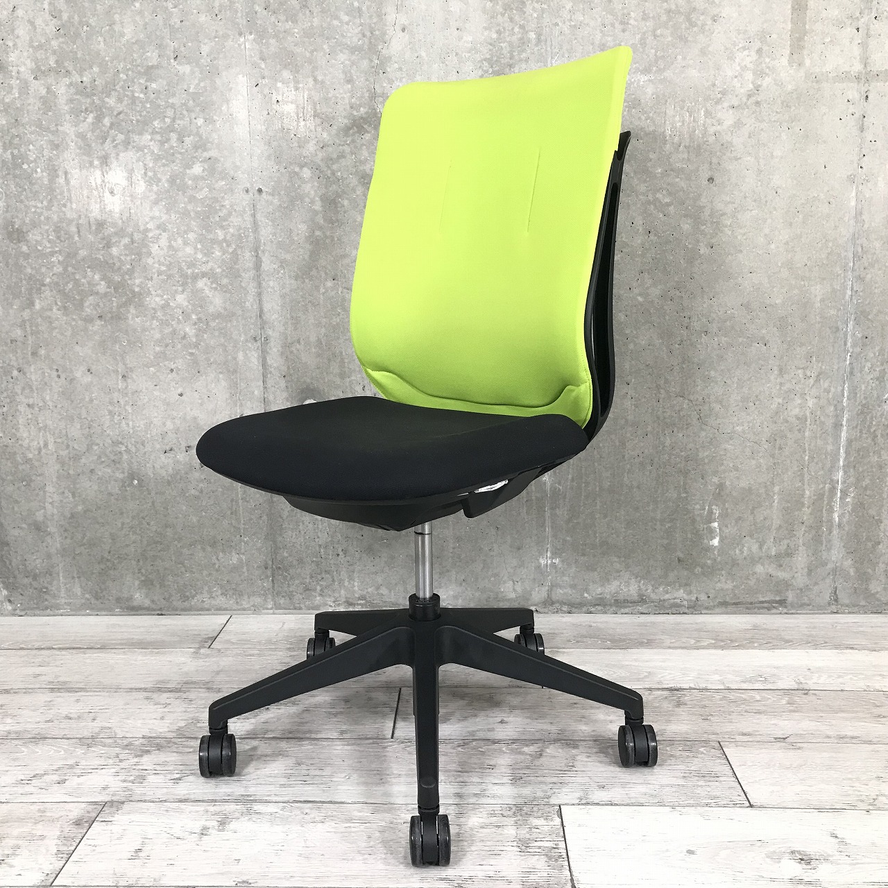 【中古】AJチェア ウチダ/UCHIDA 肘無ハイバックチェア 390123 - 中古オフィス家具ならオフィスバスターズ