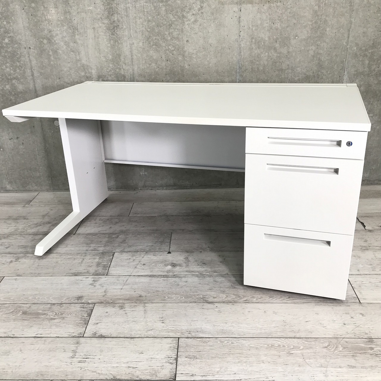 【中古】CZRデスク CZR-147SBB-W9W9 イトーキ/ITOKI 片袖机 391798 - 中古オフィス家具ならオフィスバスターズ