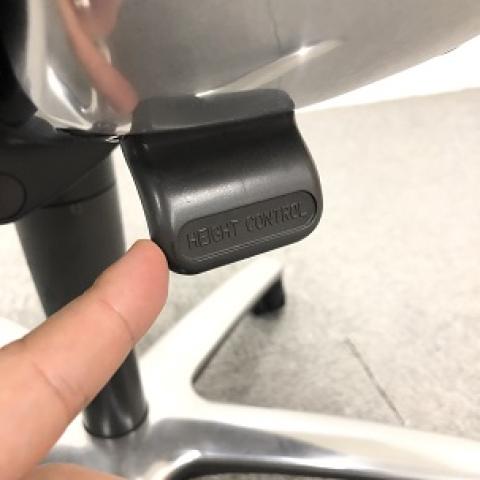 【中古】FC-9 CF57ZX オカムラ/okamura 肘付ローバックチェア 393117 - 中古オフィス家具ならオフィスバスターズ