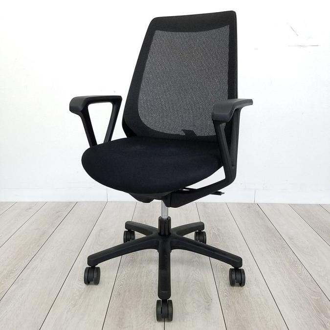 【中古】ノナ SOZ-336JB-T1T1Z イトーキ/ITOKI 肘付ハイバックチェア 405412 - 中古オフィス家具ならオフィスバスターズ