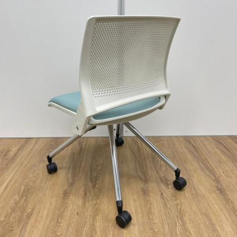 【中古】クリール 9317WR F002 オカムラ/okamura ネスティングチェア 407971 - 中古オフィス家具ならオフィスバスターズ