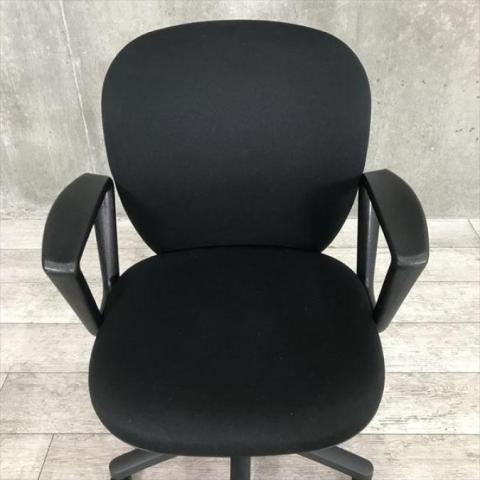 【中古】リエットチェア KFS-740GB-T1.T1 イトーキ/ITOKI 肘付ローバックチェア 410994 - 中古オフィス家具なら ...