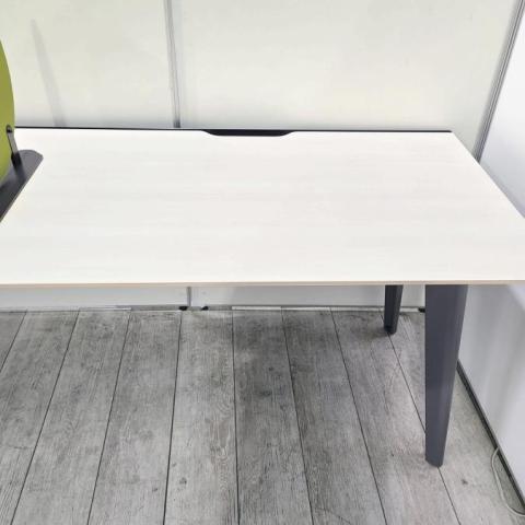 【中古】ライブス オカムラ/okamura テーブルその他 413922 - 中古オフィス家具ならオフィスバスターズ