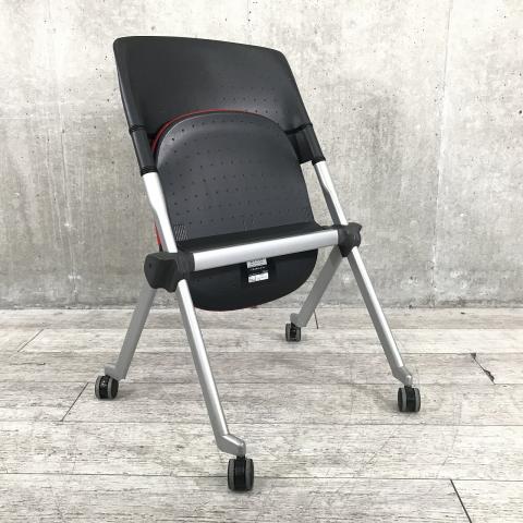 【中古】リータ オカムラ/okamura ネスティングチェア 414014 - 中古オフィス家具ならオフィスバスターズ