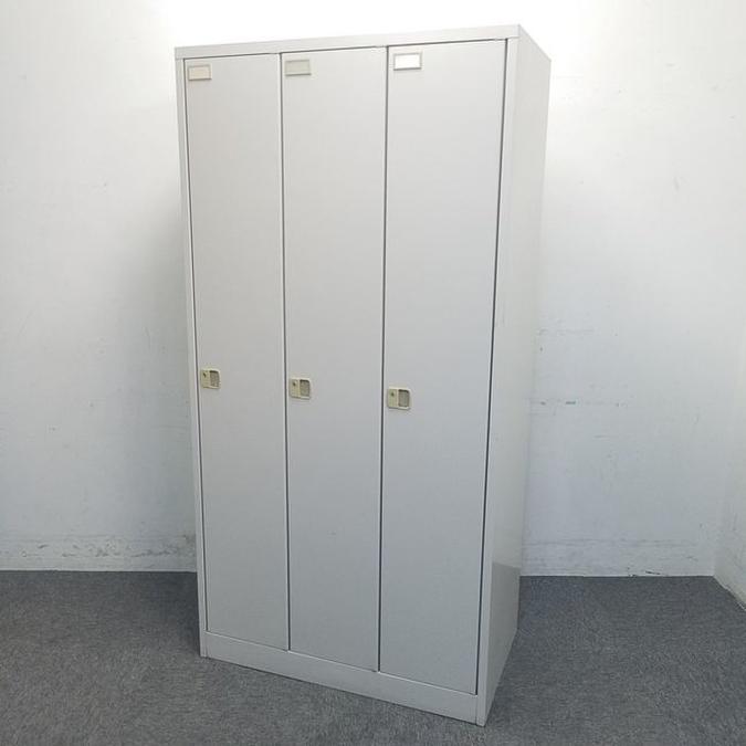 【中古】L型 HDL-0931SS-WE イトーキ/ITOKI 3人用更衣ロッカー 414387 - 中古オフィス家具ならオフィスバスターズ
