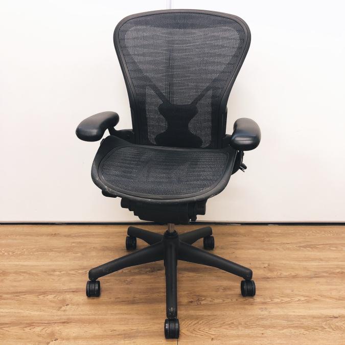 【中古】アーロンチェア AE113AWB Herman Miller/ハーマンミラー 肘付ハイバックチェア 414600 - 中古オフィス家具 ...
