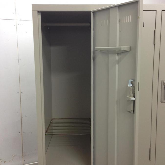 【中古】SLKロッカー SLK-6 生興 6人用更衣ロッカー 415910 - 中古オフィス家具ならオフィスバスターズ