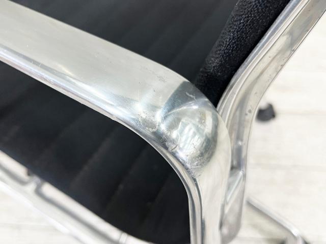 【中古】イームズ アルミナム Herman Miller/ハーマンミラー 肘付ローバックチェア 418507 - 中古オフィス家具ならオフィス ...
