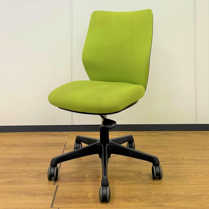 【中古】CG-Mチェア オカムラ/okamura 肘無ローバックチェア 424961 - 中古オフィス家具ならオフィスバスターズ