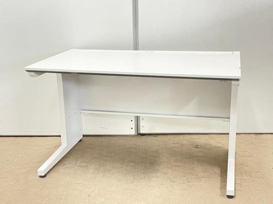 【中古】iSシリーズ コクヨ/KOKUYO 平机 434141 - 中古オフィス家具ならオフィスバスターズ