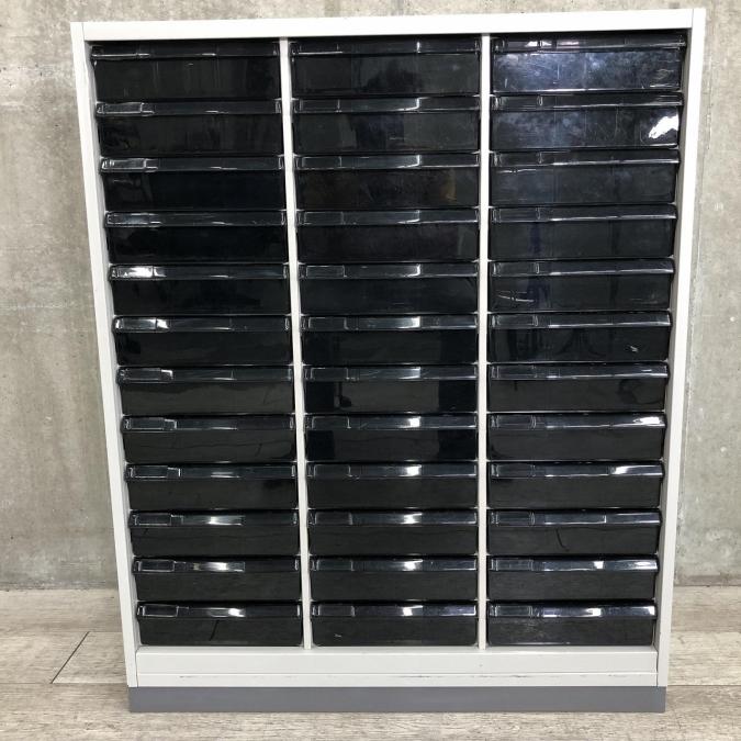 【中古】HSシリーズ ウチダ/UCHIDA ローキャビネット／クリスタルトレー 435545 - 中古オフィス家具ならオフィスバスターズ