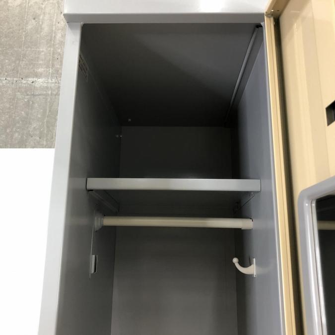 【中古】 NLKH-330E2DA0 コクヨ/KOKUYO 3人用更衣ロッカー 463802 - 中古オフィス家具ならオフィスバスターズ