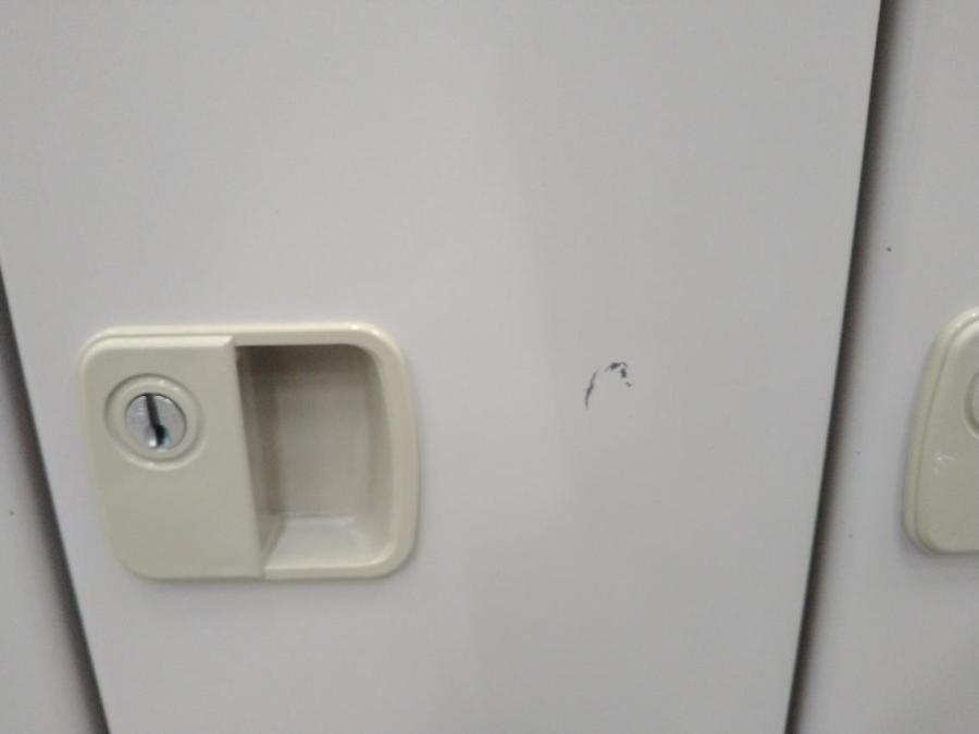 【中古】L型 イトーキ/ITOKI 5人用更衣ロッカー 465194 - 中古オフィス家具ならオフィスバスターズ