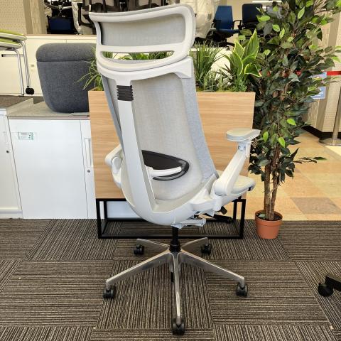 【中古】アクト メッシュ アルミ イトーキ/ITOKI 肘付ハイバックチェア 470359 - 中古オフィス家具ならオフィスバスターズ