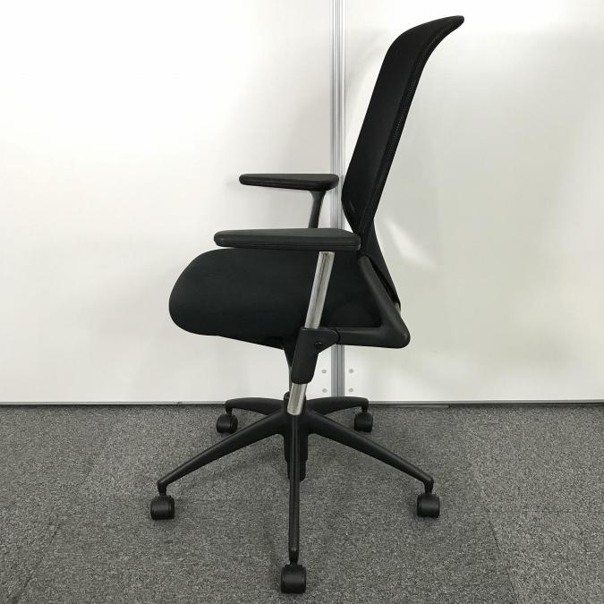 【中古】メダ2チェア vitra/ヴィトラ 肘付ハイバックチェア 471709 - 中古オフィス家具ならオフィスバスターズ