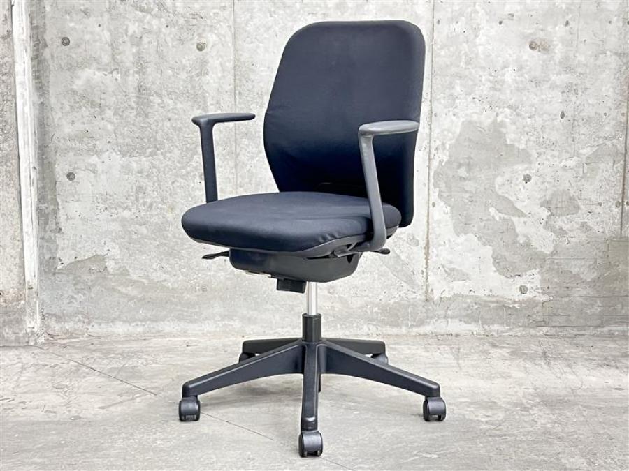 【中古】シエルトチェア CEF-10C ウチダ/UCHIDA 肘無ミドルバックチェア 490247 - 中古オフィス家具ならオフィスバスターズ