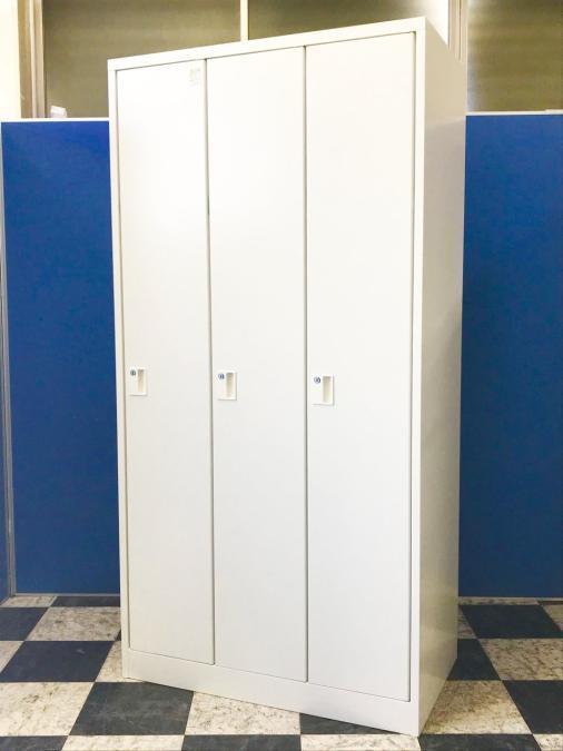 【中古】W型 HDW-0931S-W9 イトーキ/ITOKI 3人用更衣ロッカー 491904 - 中古オフィス家具ならオフィスバスターズ