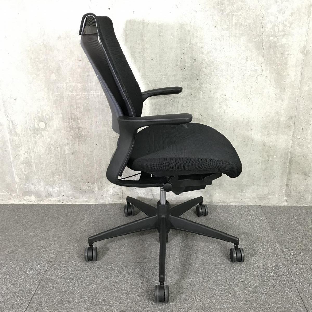 【中古】M4 アルミ コクヨ/KOKUYO 肘付ハイバックチェア 504370 - 中古オフィス家具ならオフィスバスターズ