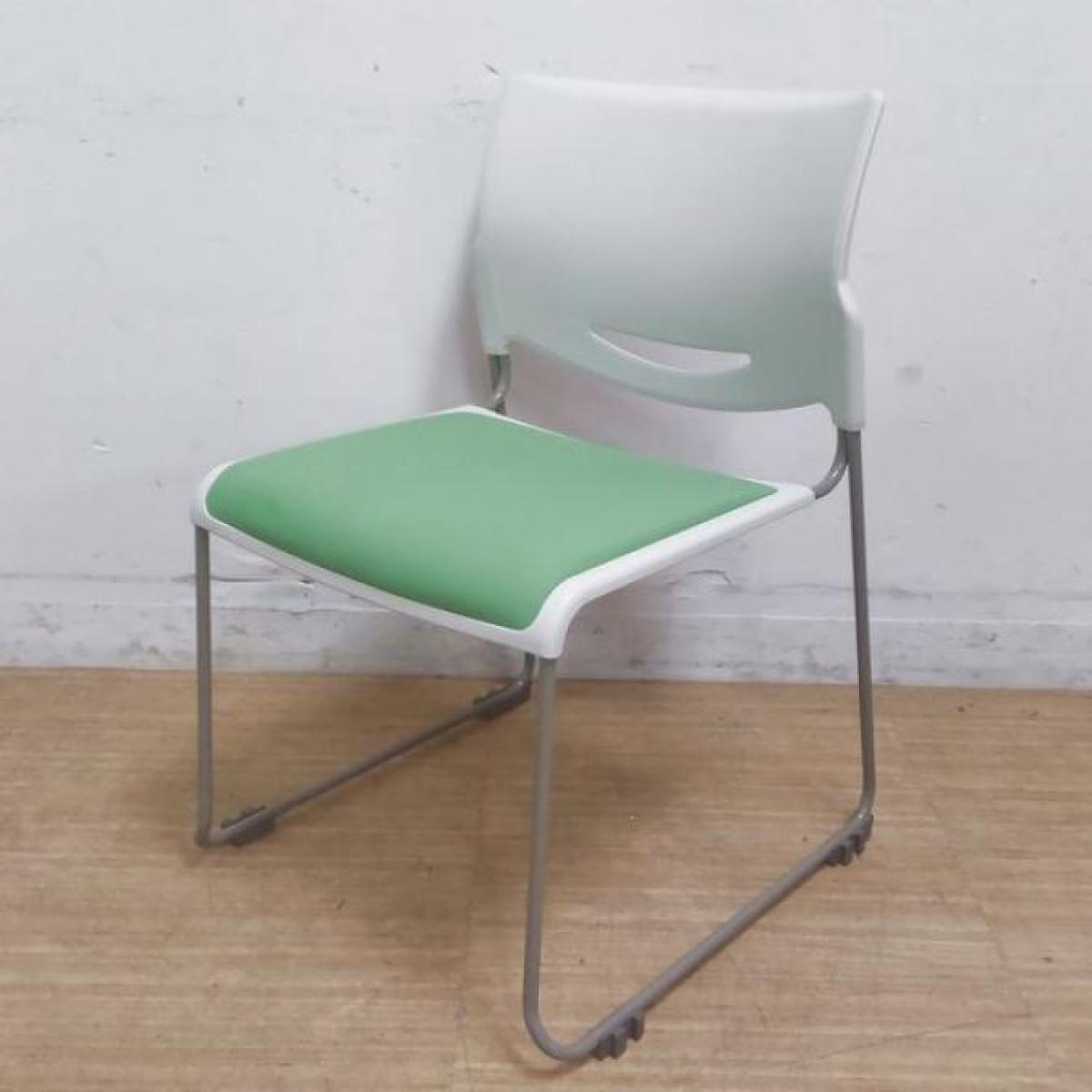 【中古】MP-110シリーズ ウチダ/UCHIDA スタッキングチェア 509698 - 中古オフィス家具ならオフィスバスターズ