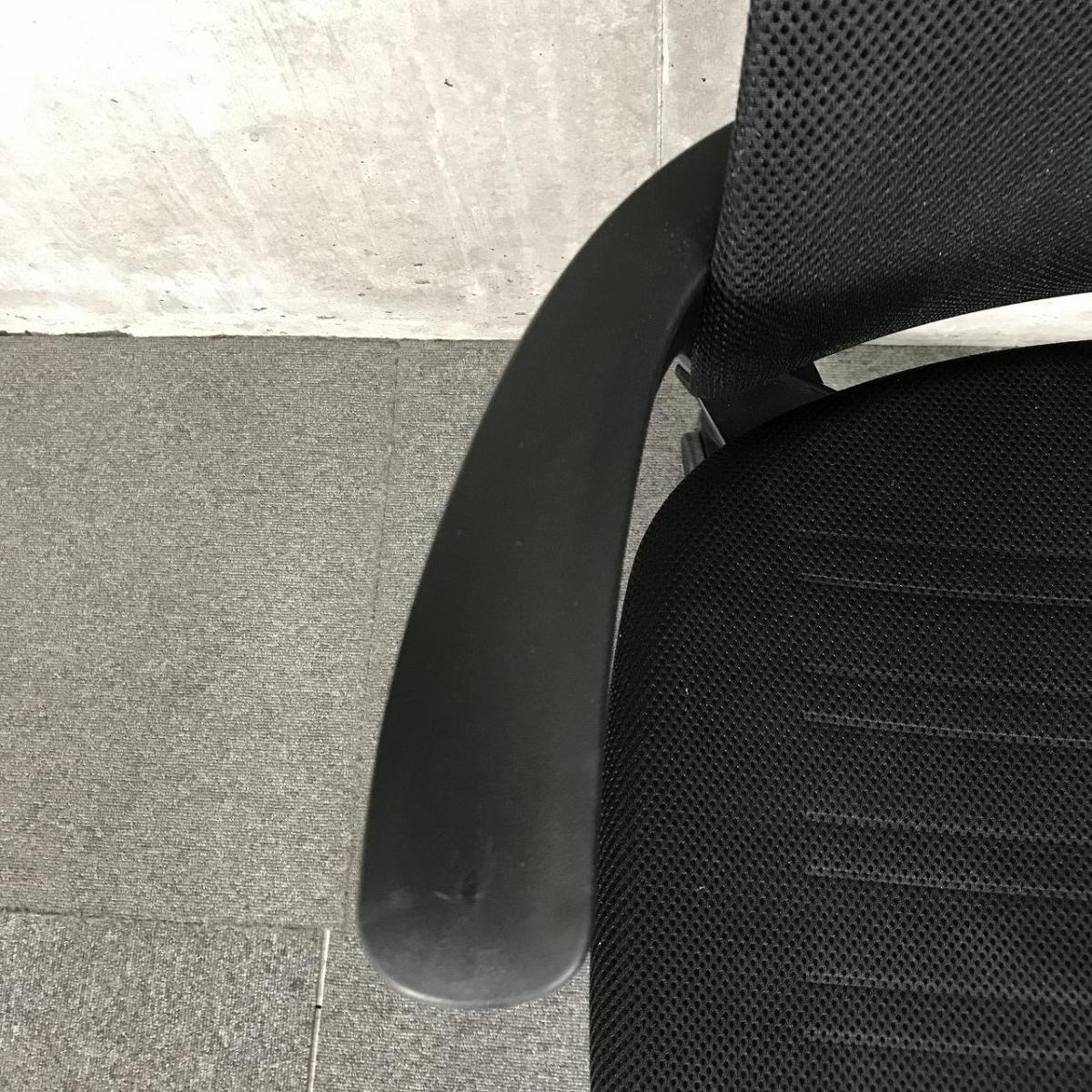 【中古】M4 アルミ コクヨ/KOKUYO 肘付ハイバックチェア 513485 - 中古オフィス家具ならオフィスバスターズ