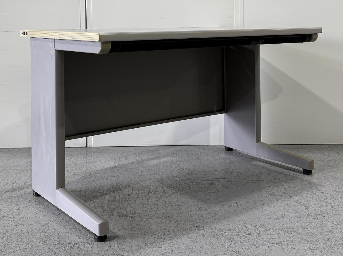 【中古】CZN デスク CZN-127HA-WE イトーキ/ITOKI 平机 513831 - 中古オフィス家具ならオフィスバスターズ