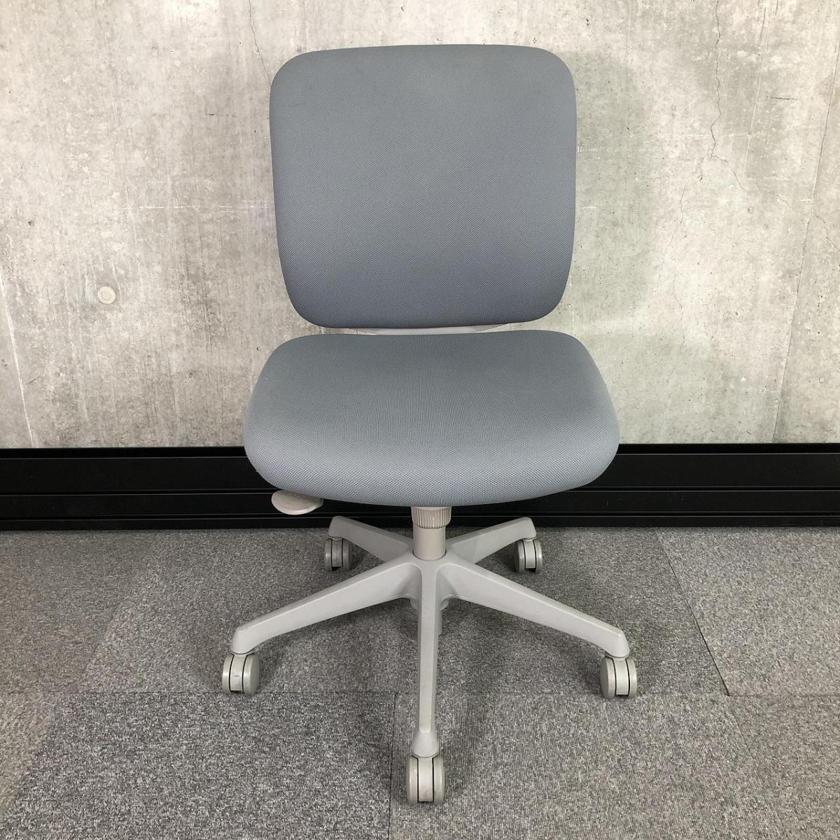 【中古】CG-Rチェア CN33GR FM37 オカムラ/okamura 肘無ローバックチェア 515476 - 中古オフィス家具ならオフィスバスターズ