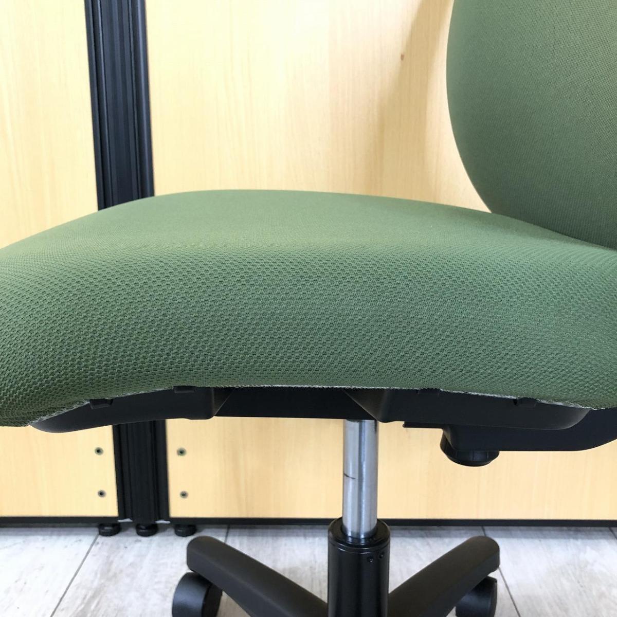 【中古】ボニートチェア KT-170PV-W9 Q2 イトーキ/ITOKI 肘無ローバックチェア 519252 - 中古オフィス家具ならオフィスバスターズ