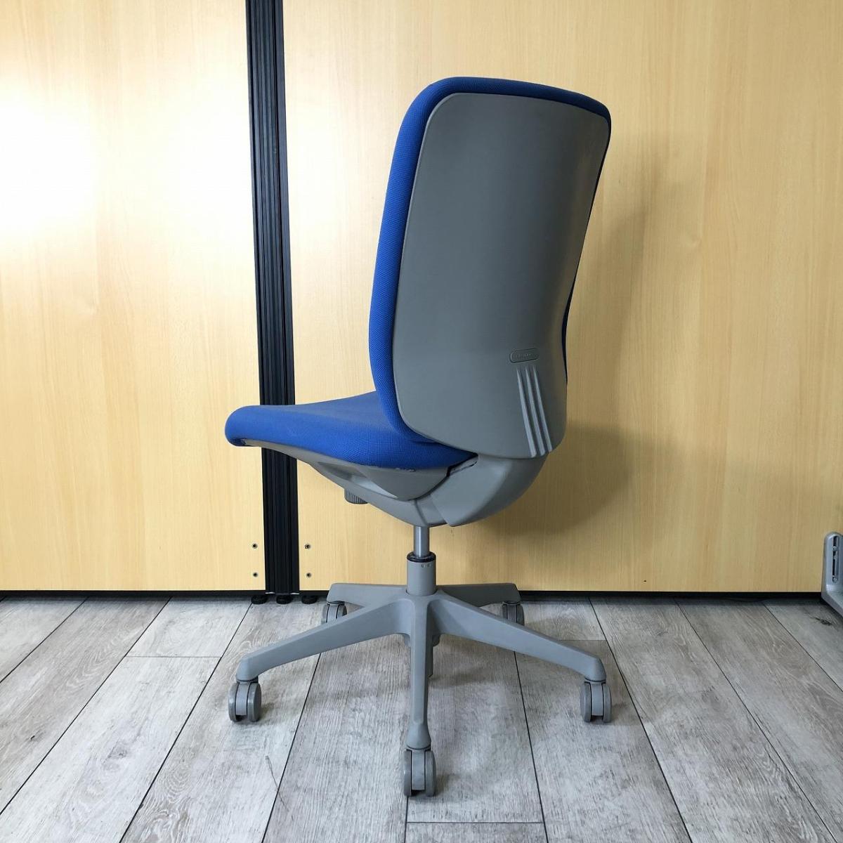 【中古】CG-Rチェア CN35GR FM36 オカムラ/okamura 肘無ハイバックチェア 521932 - 中古オフィス家具ならオフィスバスターズ