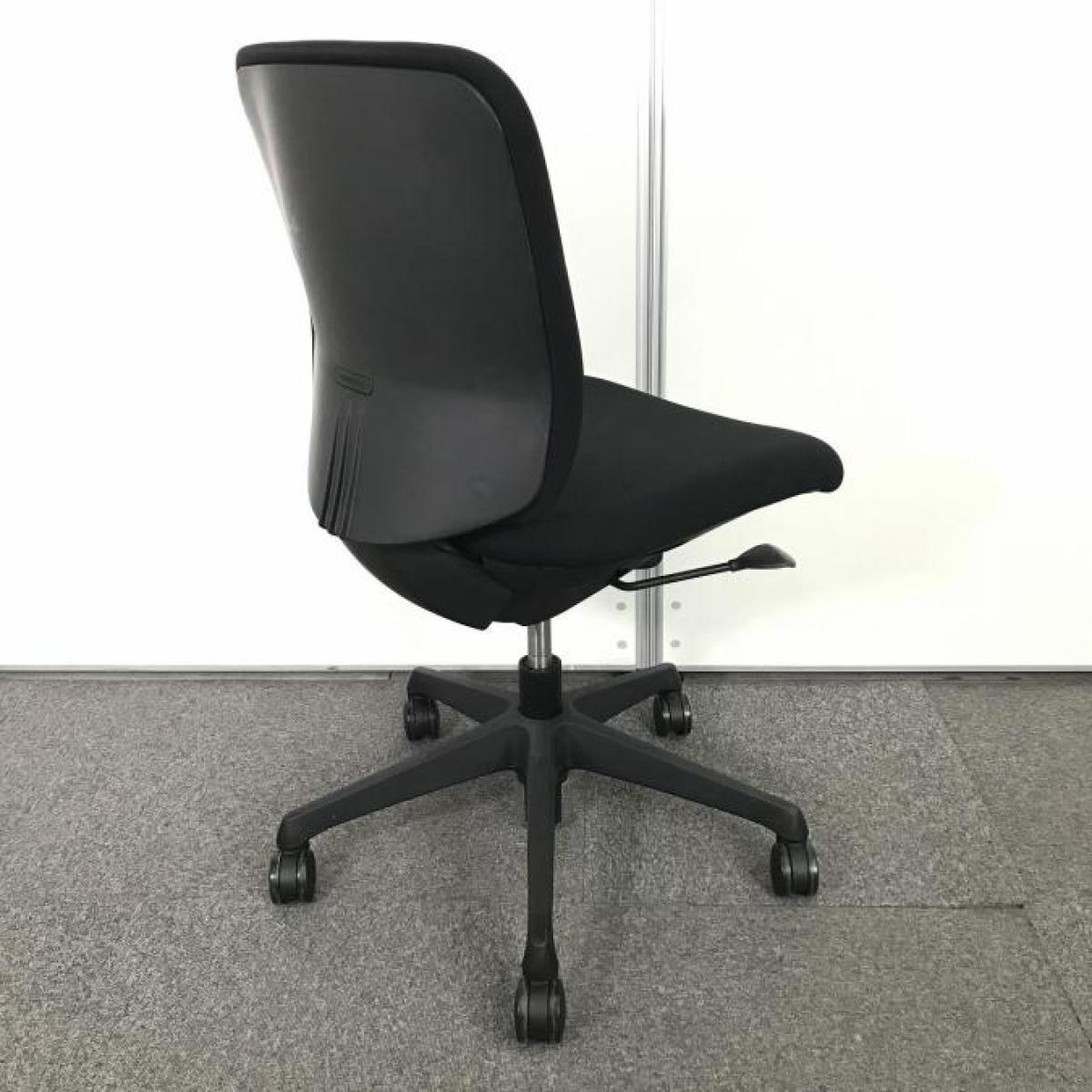 【中古】CG-Rチェア CN33ZR FM31 オカムラ/okamura 肘無ローバックチェア 522261 - 中古オフィス家具ならオフィスバスターズ