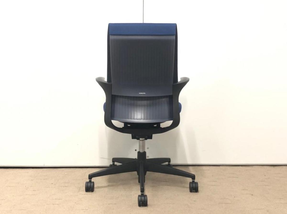 【中古】M4 樹脂 コクヨ/KOKUYO 肘付ハイバックチェア 530836 - 中古オフィス家具ならオフィスバスターズ
