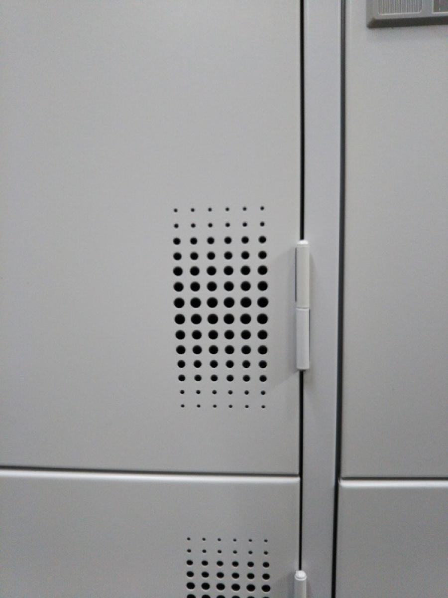 【中古】TLKロッカー TLK-S9 豊国工業 9人用更衣ロッカー 532657 - 中古オフィス家具ならオフィスバスターズ