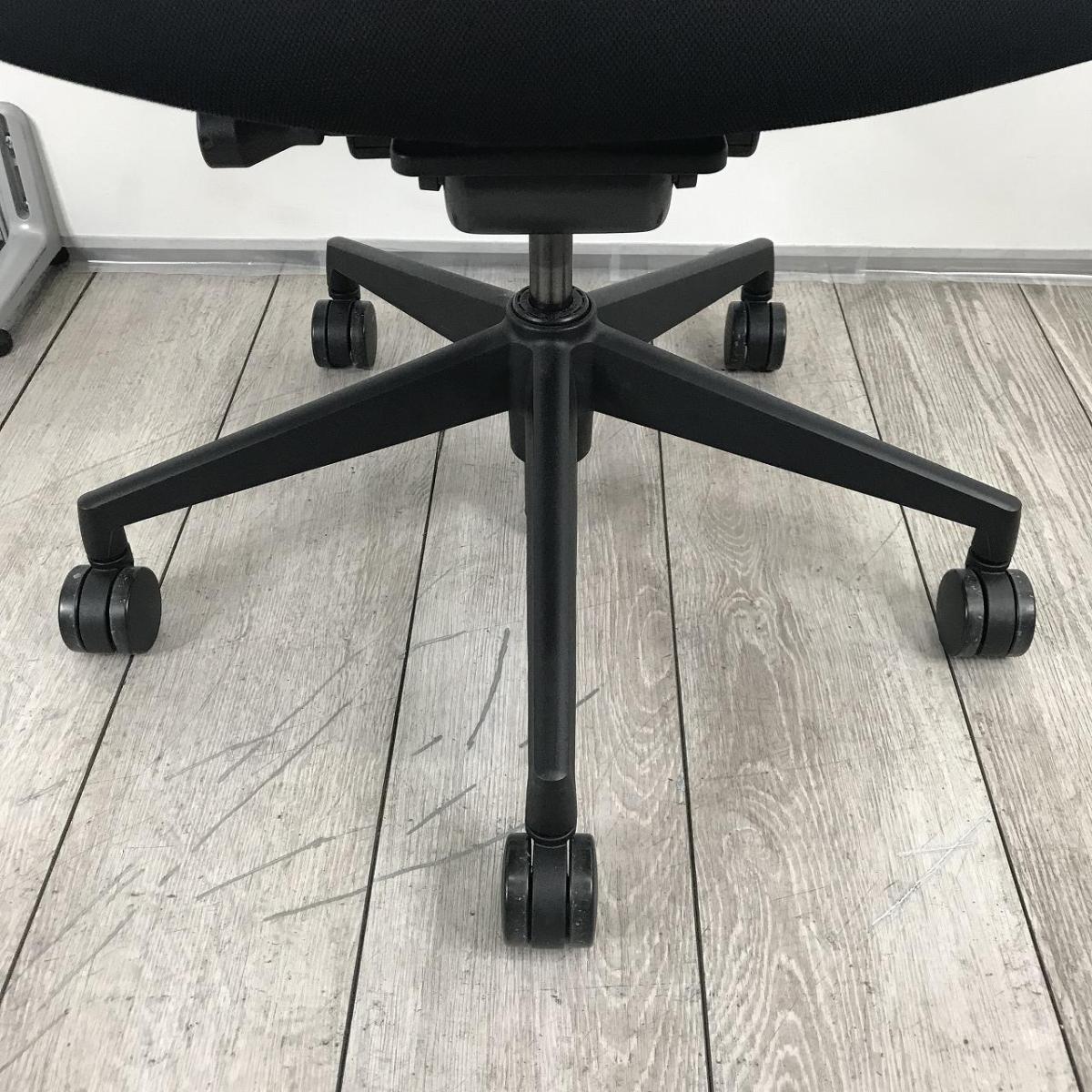 【中古】クレネ KRA-00C ウチダ/UCHIDA 肘付ハイバックチェア 533775 - 中古オフィス家具ならオフィスバスターズ